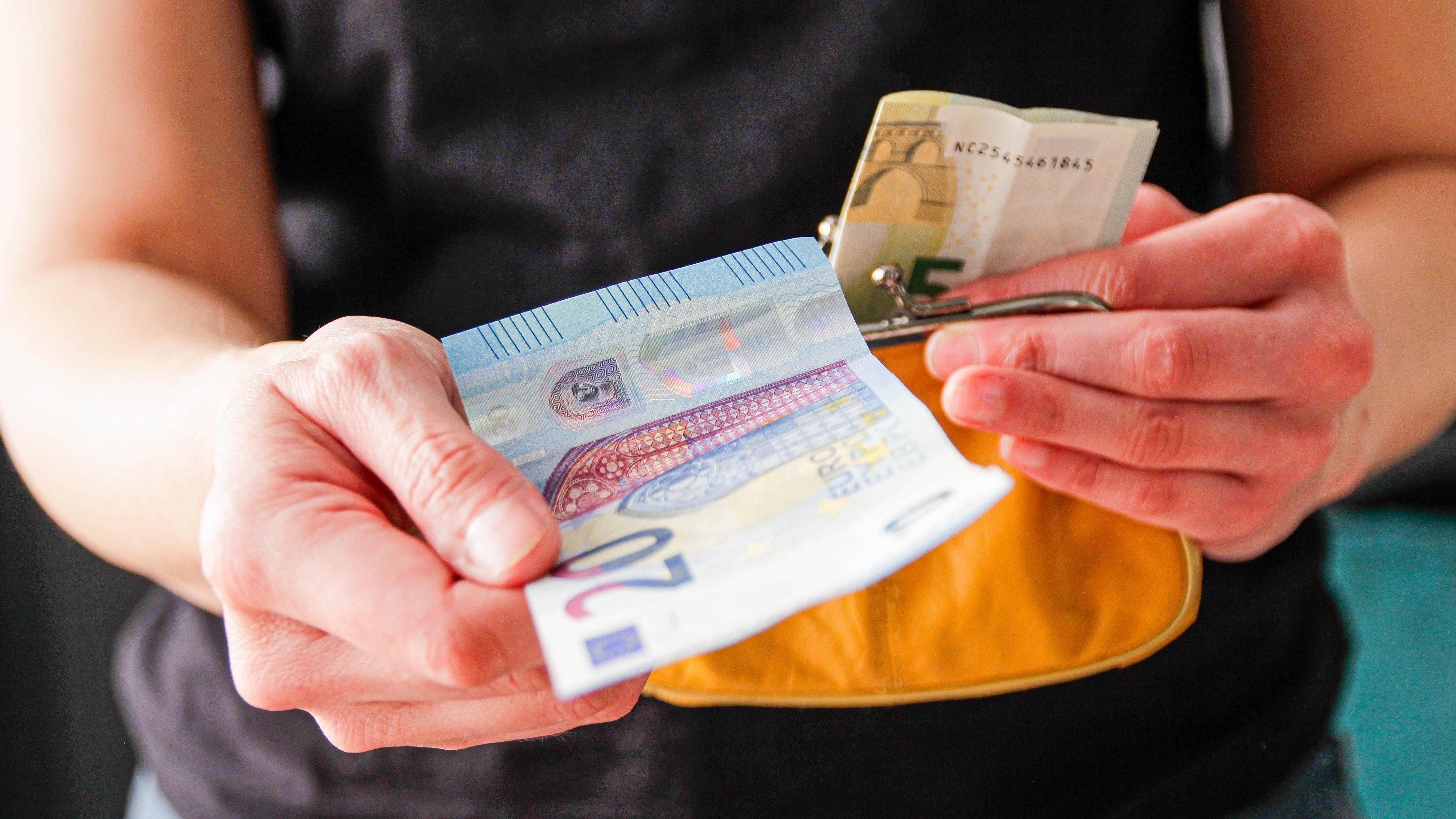 Hoeveel AOW krijg ik vanaf 1 juli 2025? | PlusOnline