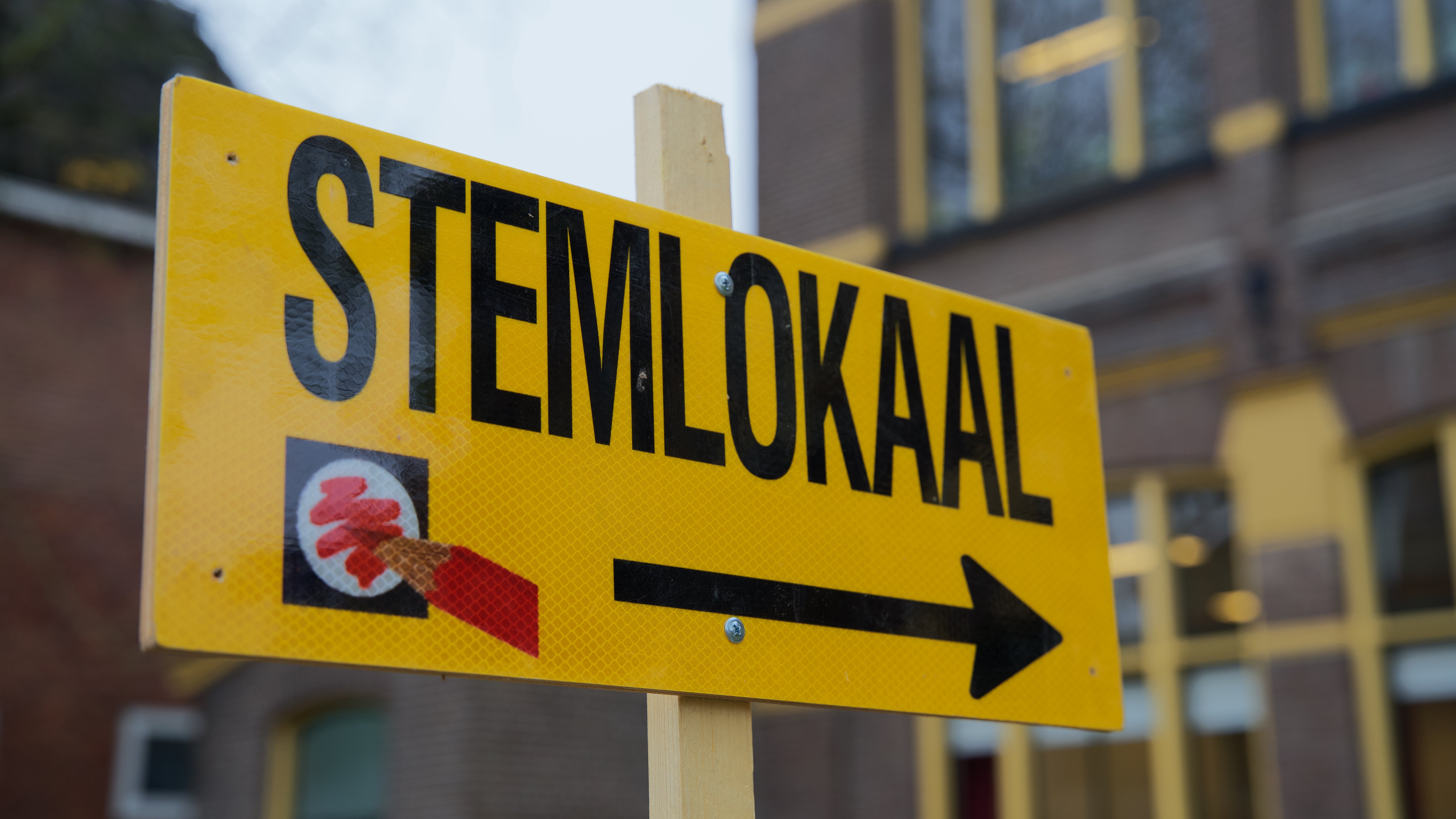 AOW Stemwijzer: bezuinigen of een 13e maand? | PlusOnline