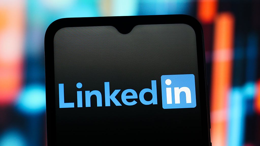 Wil u niet dat LinkedIn uw gegevens gebruikt voor AI? Zo zet u dat uit | PlusOnline