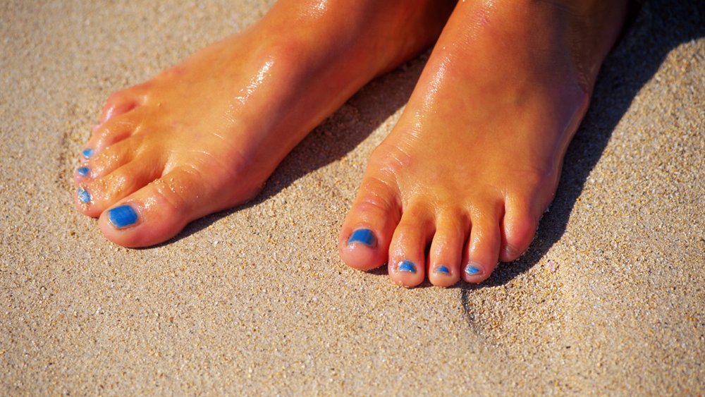 Wat te doen bij eelt op grote teen? | PlusOnline