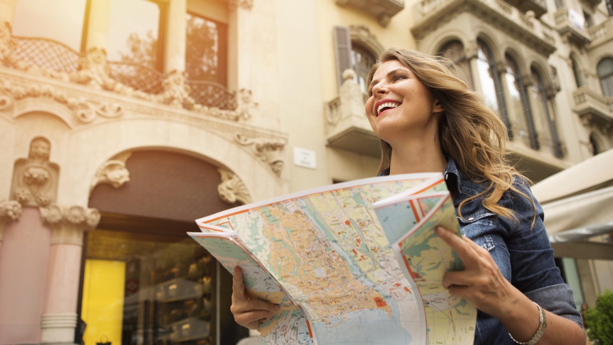 10 tips voor als je alleen op reis gaat | PlusOnline