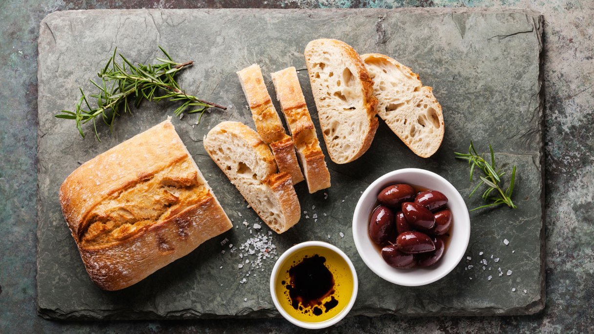 Maaltijdbroodje: ciabatta met rode bietjes | PlusOnline