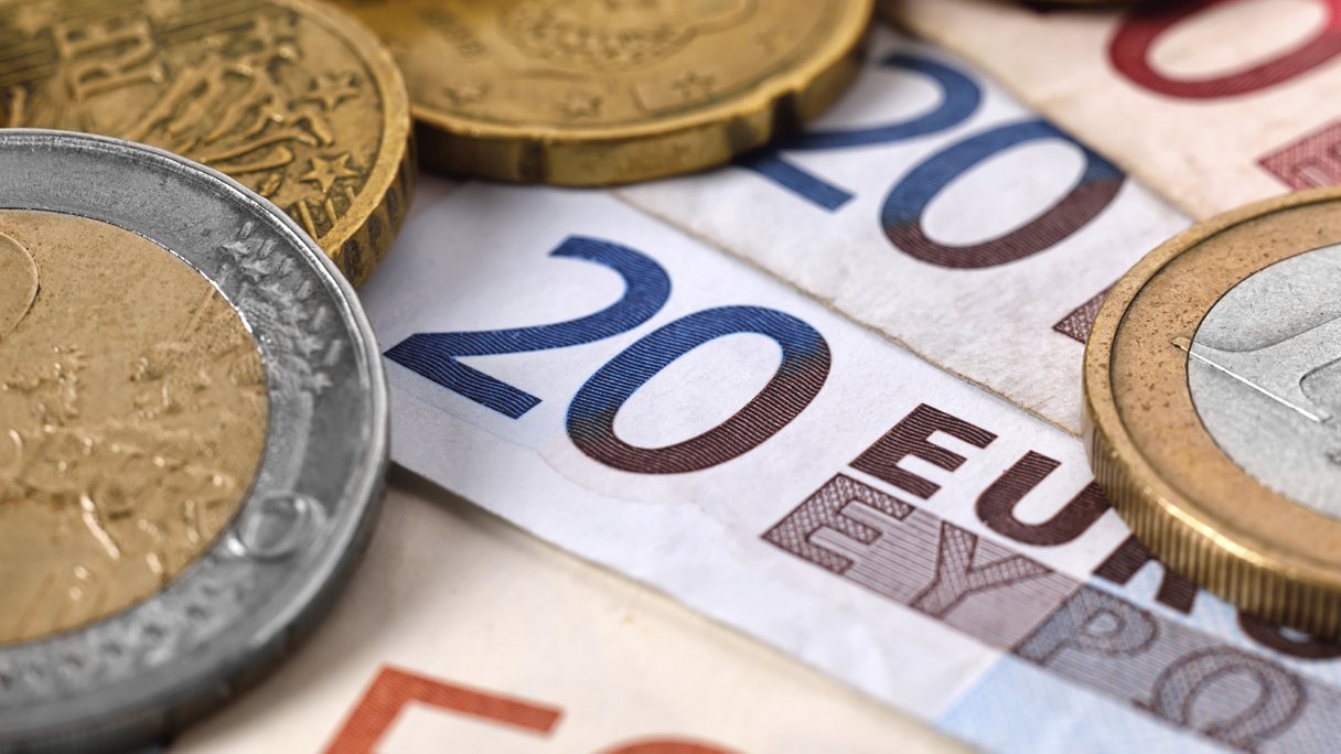 Van wie is het geld op een en/of rekening? | PlusOnline