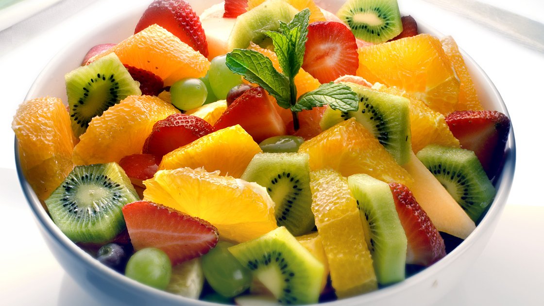 Fruitsalade met kiwidressing | PlusOnline