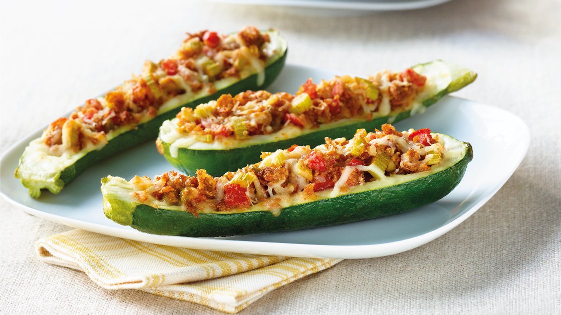 Courgette gevuld met gehakt en couscous | PlusOnline