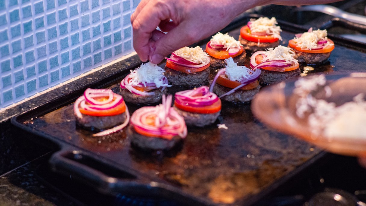 Gourmetstel, grillplaat: schoon in een handomdraai! | PlusOnline