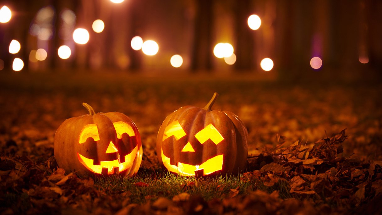 Hierom vieren we Halloween, Allerheiligen en Allerzielen | PlusOnline