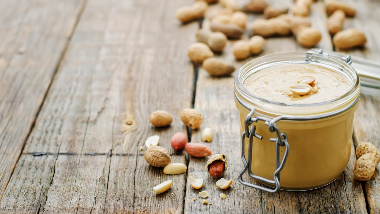 Zelfgemaakte pindakaas | PlusOnline