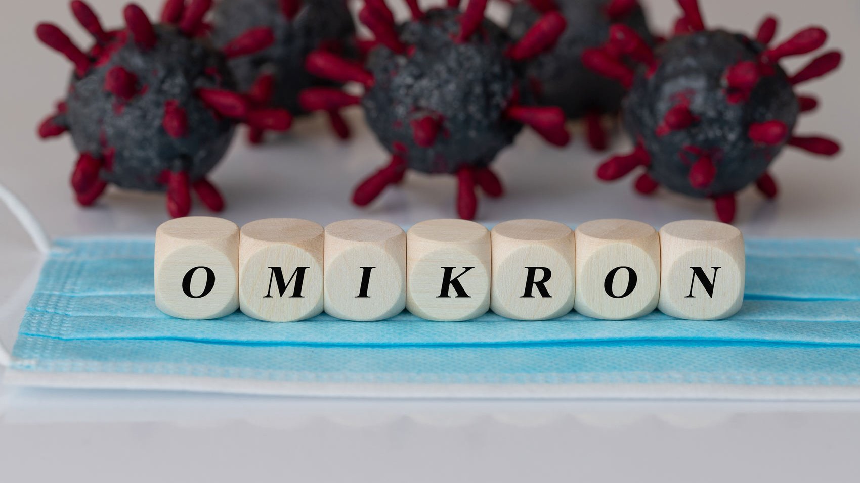 Waarom heet de nieuwe coronavariant omikron? | PlusOnline