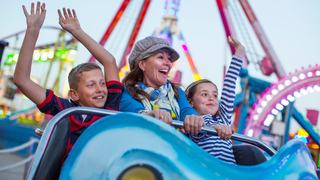 Zo duur is een dagje pretpark | PlusOnline