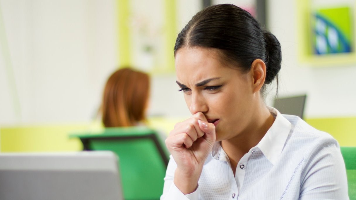 Chronische hoest: als je de hele dag door hoest | PlusOnline